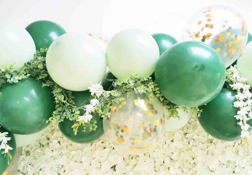 Stunning Green Balloon Arch | Tara's Wonderworld