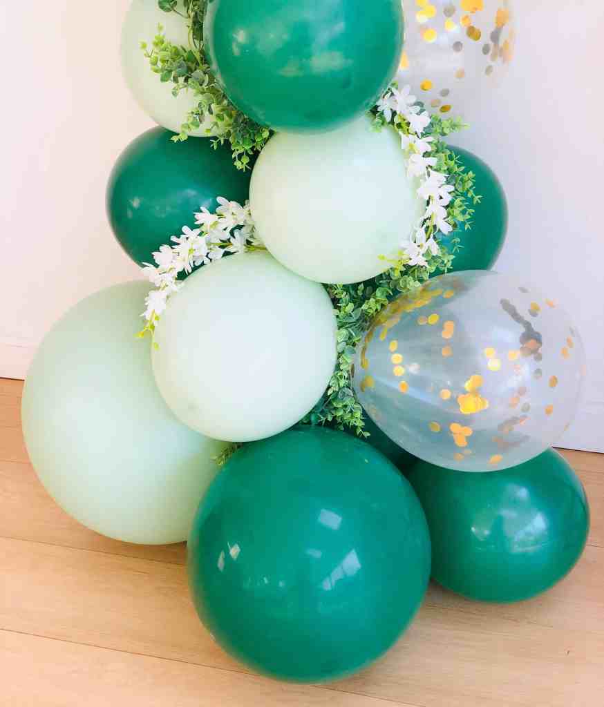 Stunning Green Balloon Arch | Tara's Wonderworld